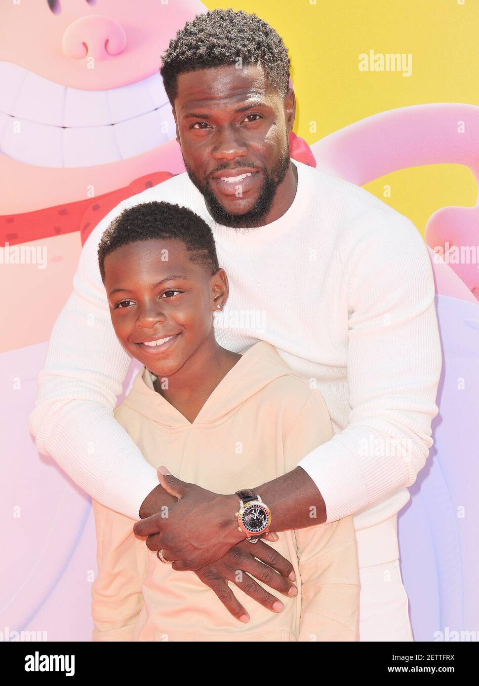(L-R) Kevin Hart and Son Hendrix Hart arrives at "Captain Underpants ...