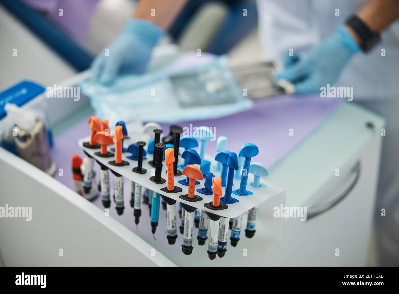 Resin based hi-res stock photography and images - Alamy