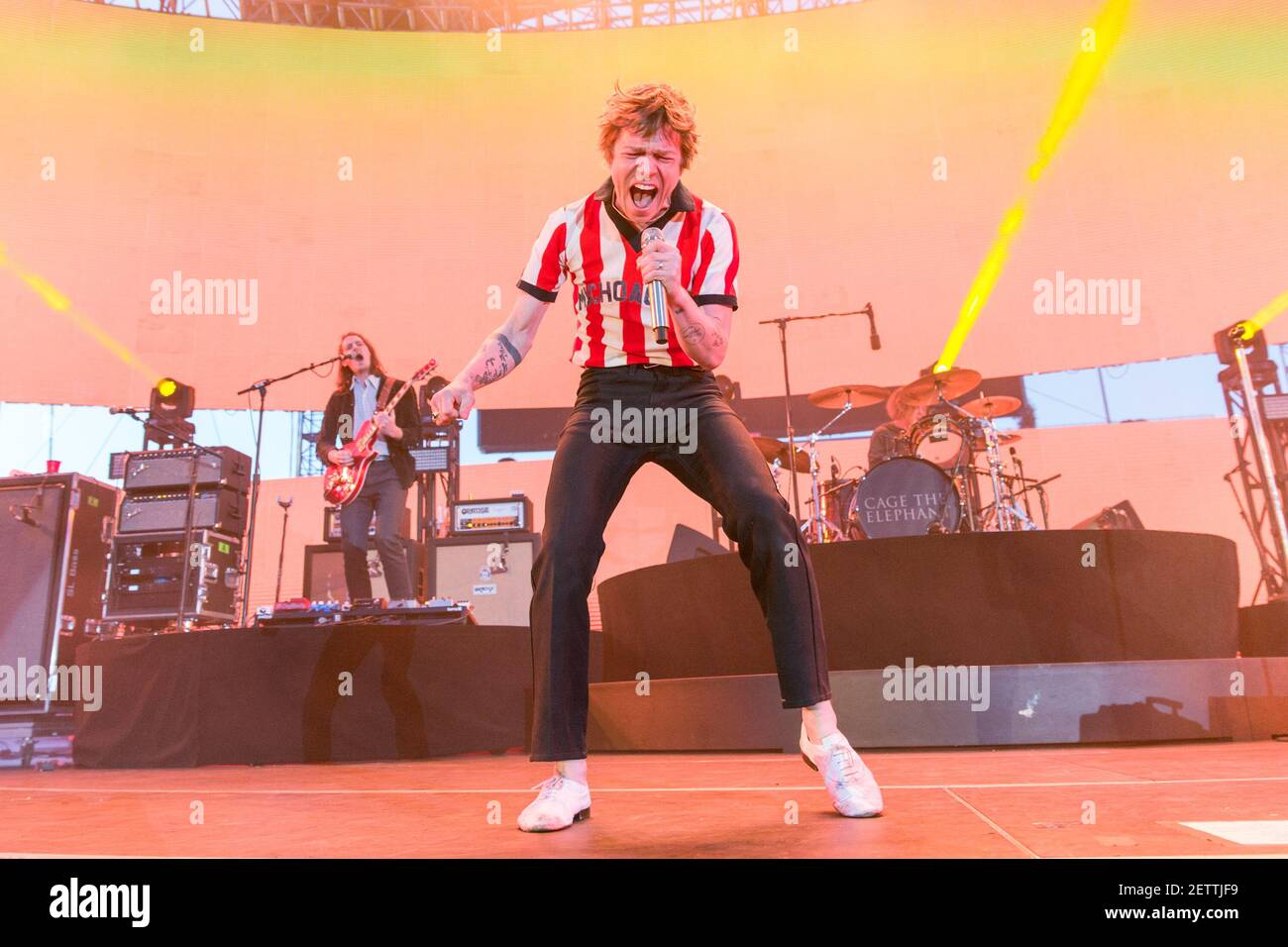 Lincoln Parish and Matthew Shultz of Cage the Elephant during KROQ ...