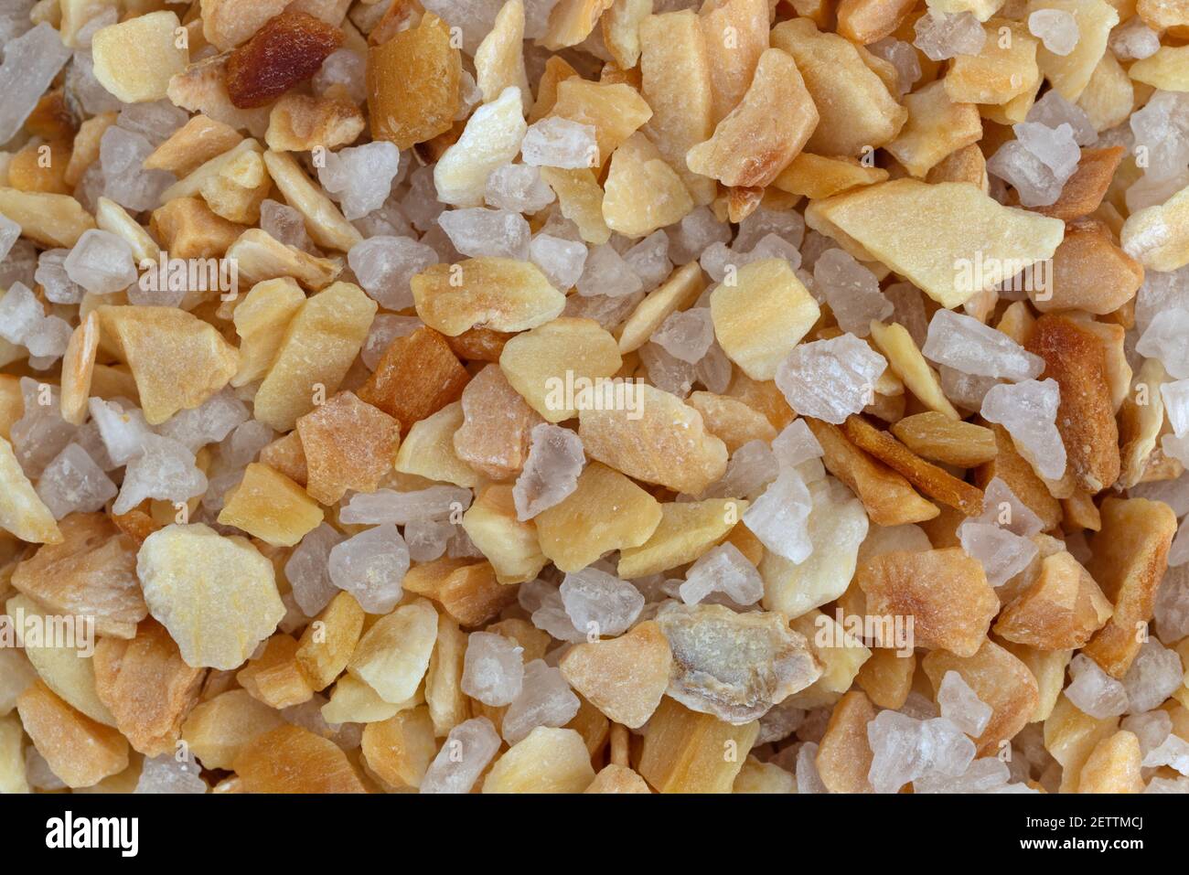 Top close view garlic and sea salt seasoning flakes Stock Photo - Alamy