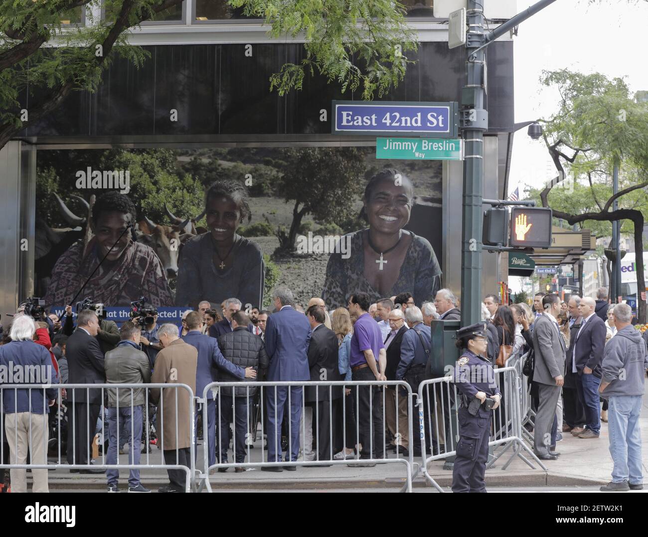 New York City Mayor Bill de Blasio unveils the renaming of 42nd street ...