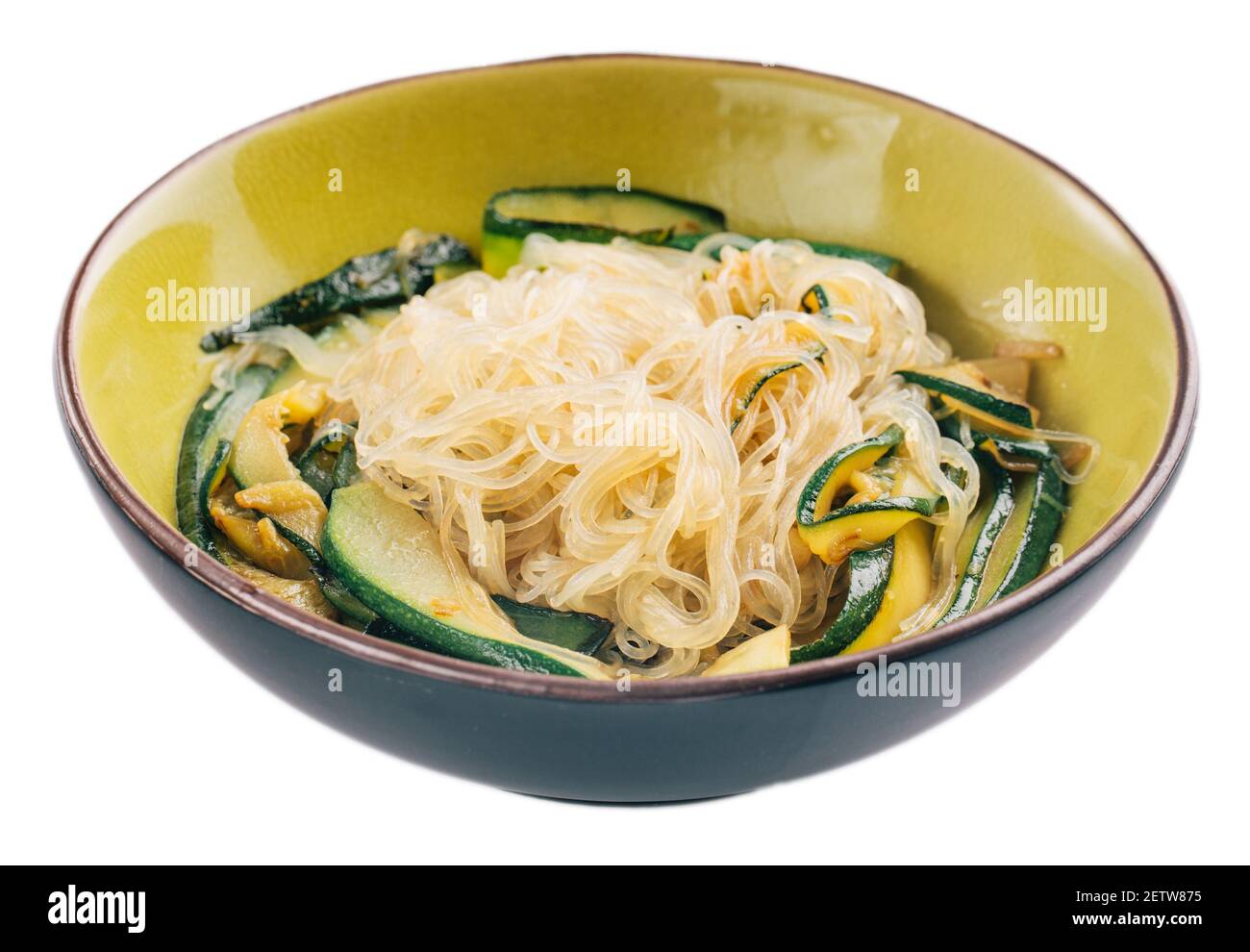 Bowl chinese noodles vegetables Cut Out Stock Images & Pictures - Alamy