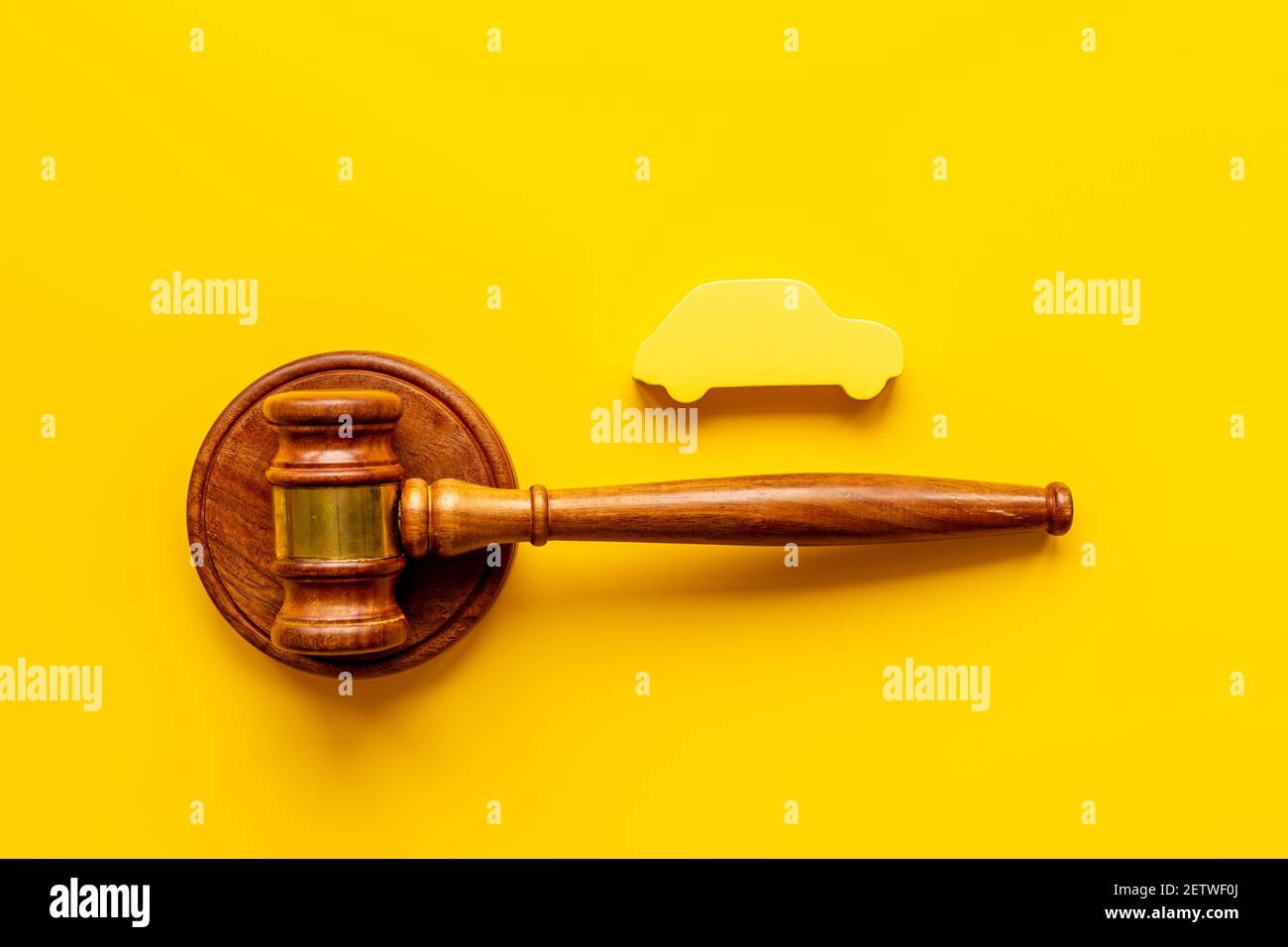 Car insurance law repair hi-res stock photography and images - Alamy