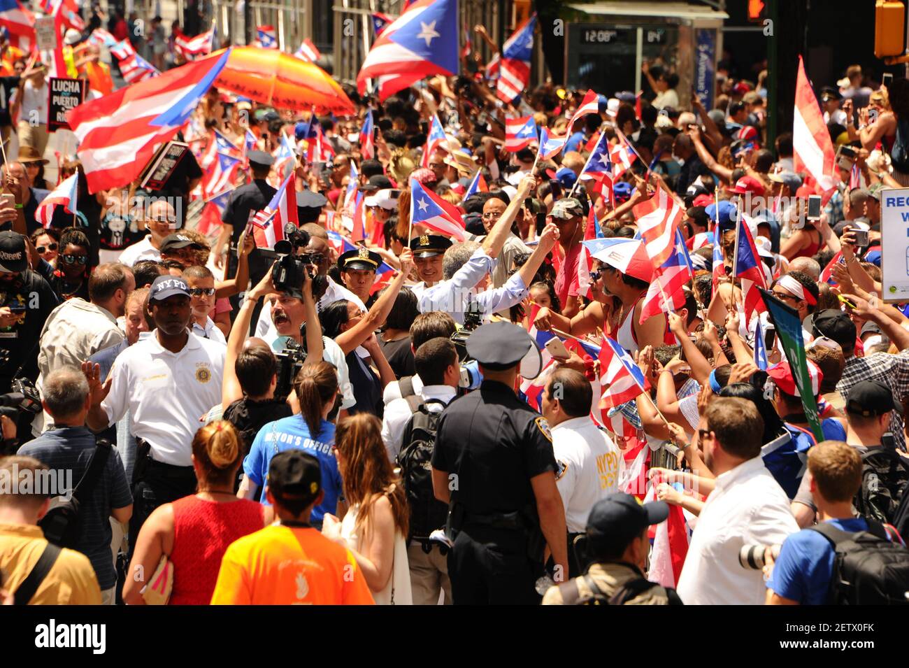 New York City Mayor Bill Di Blasio attends The 2017 Puerto Rican Day ...