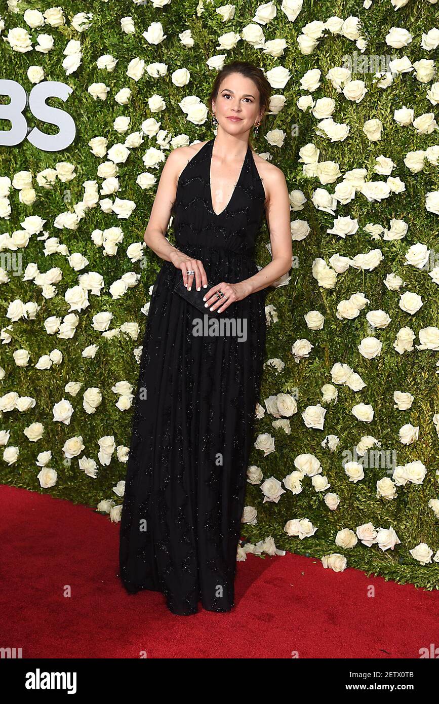 Sutton Foster attends the 71st Annual Tony Awards on June 11, 2017 at ...