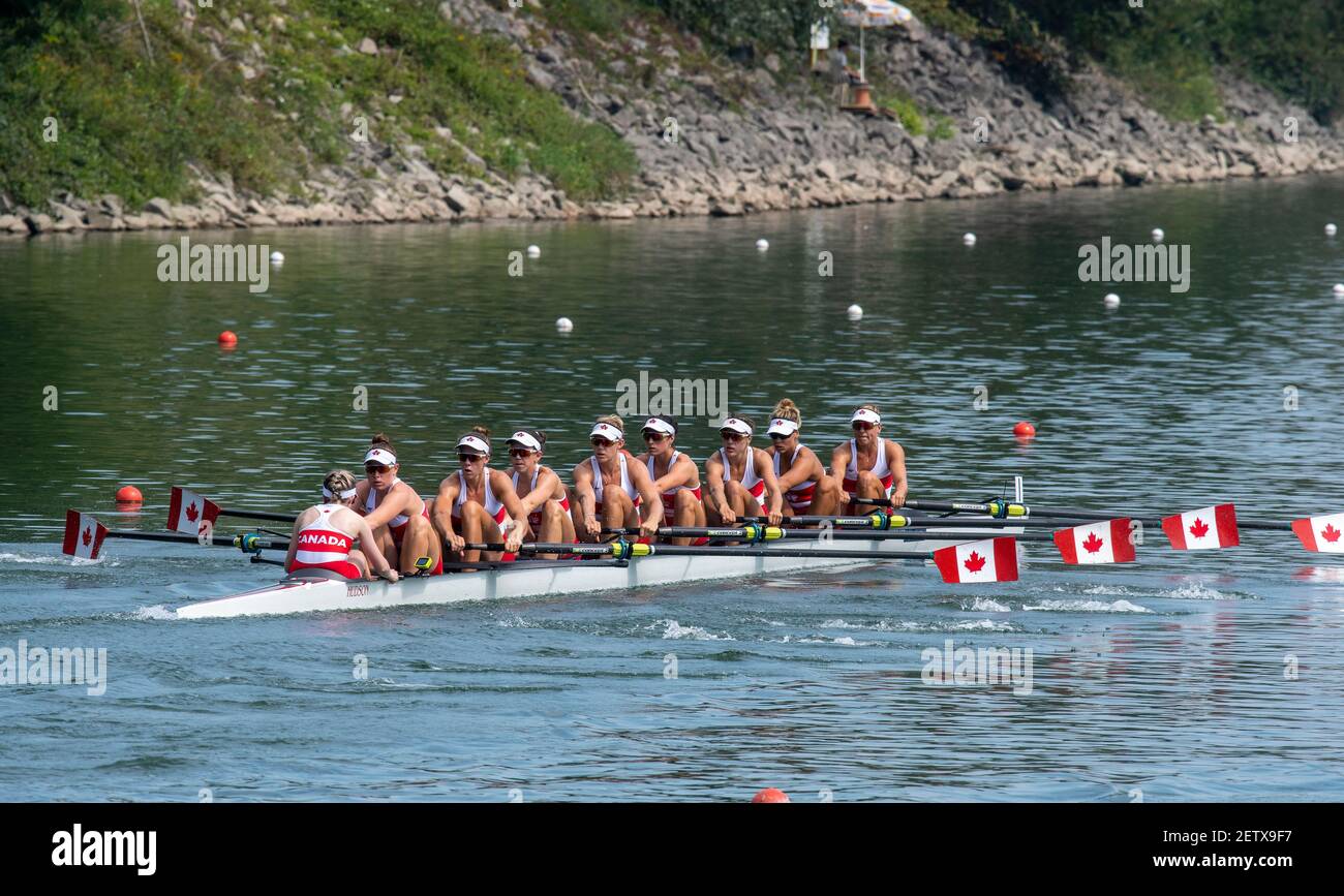 Bow lisa roman hi-res stock photography and images - Alamy