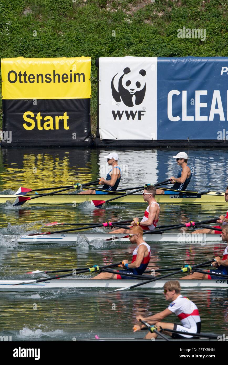 Bow nicholas trojan hi-res stock photography and images - Alamy