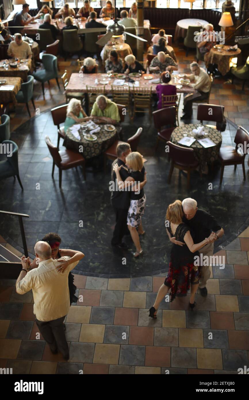 Tango dancers and diners at the Loring Pasta Bar in Dinkytown, on June ...