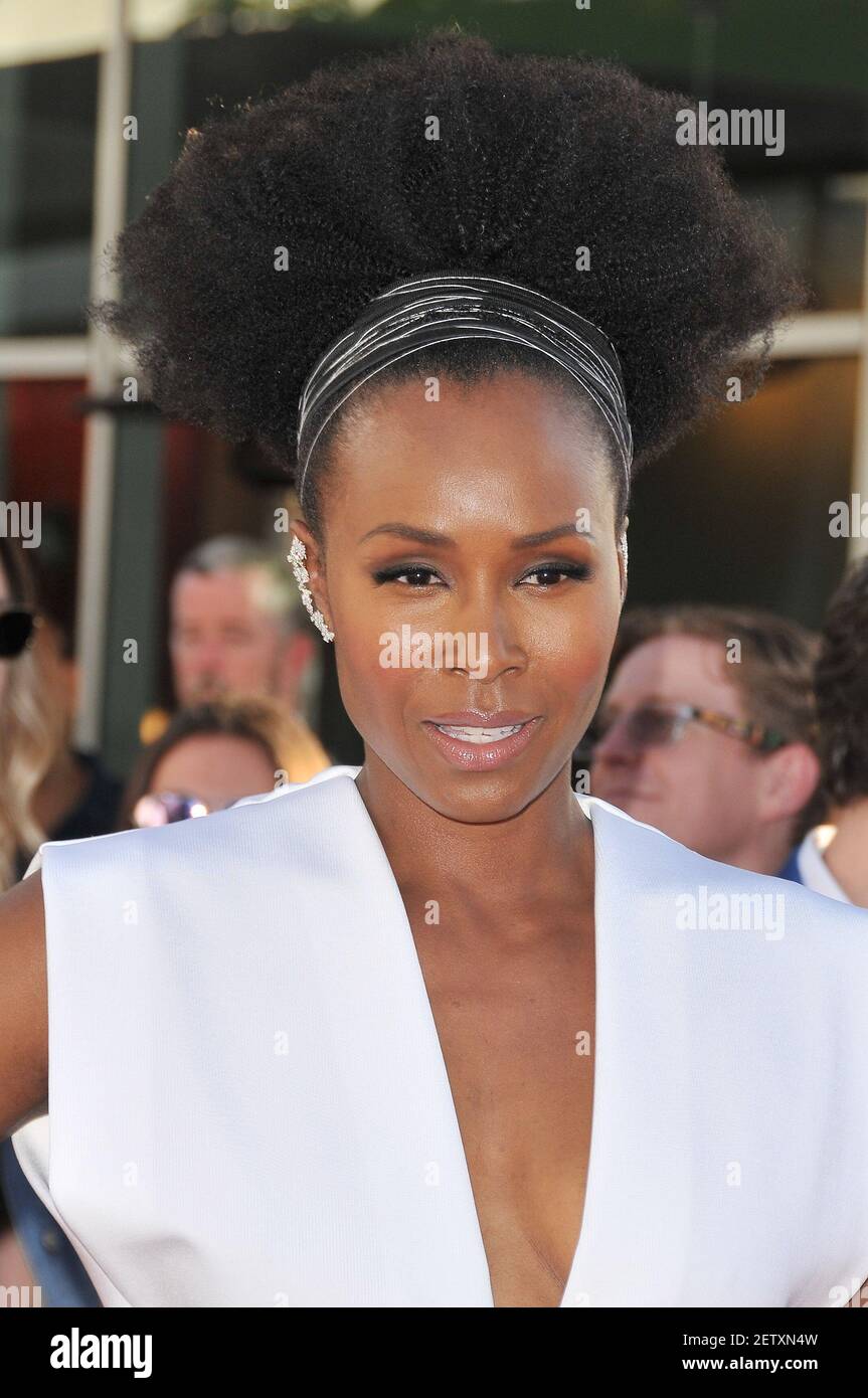 Sydelle Noel arrives at Netflix's "Glow" Los Angeles Premiere held at ...