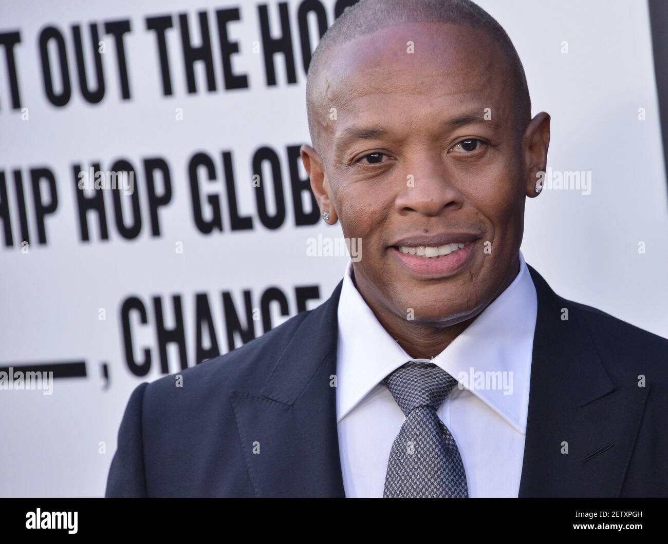 Dr. Dre arrives at HBO's "The Defiant Ones" Los Angeles Premiere held ...