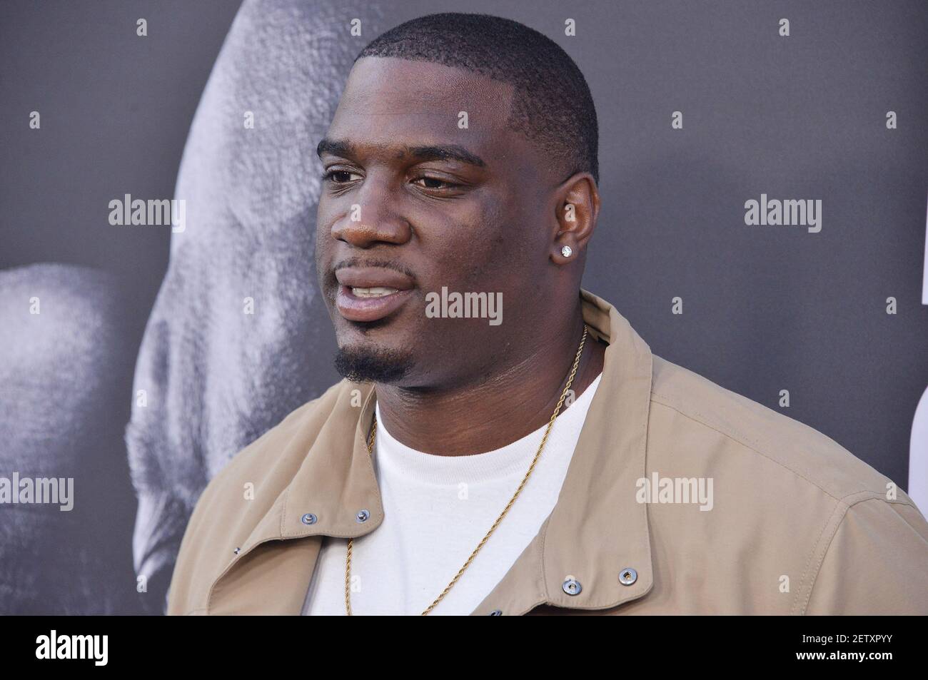 Donavan Carter arrives at HBO's "The Defiant Ones" Los Angeles Premiere ...