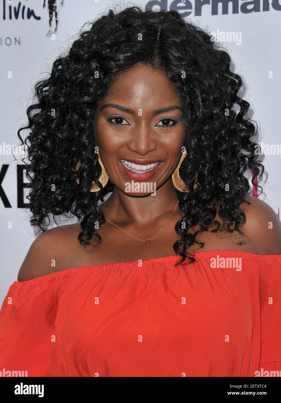 Jillian Reeves arrives at the BELLA Los Angeles Summer Issue Cover ...