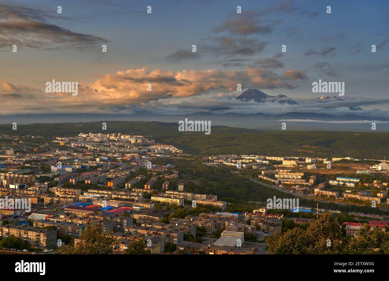 Russia building petropavlovsk kamchatsky hi-res stock photography and ...