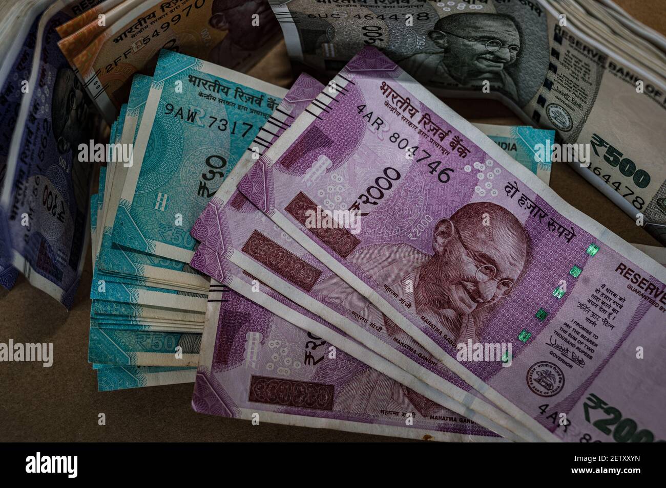 200 rupee note hi-res stock photography and images - Alamy
