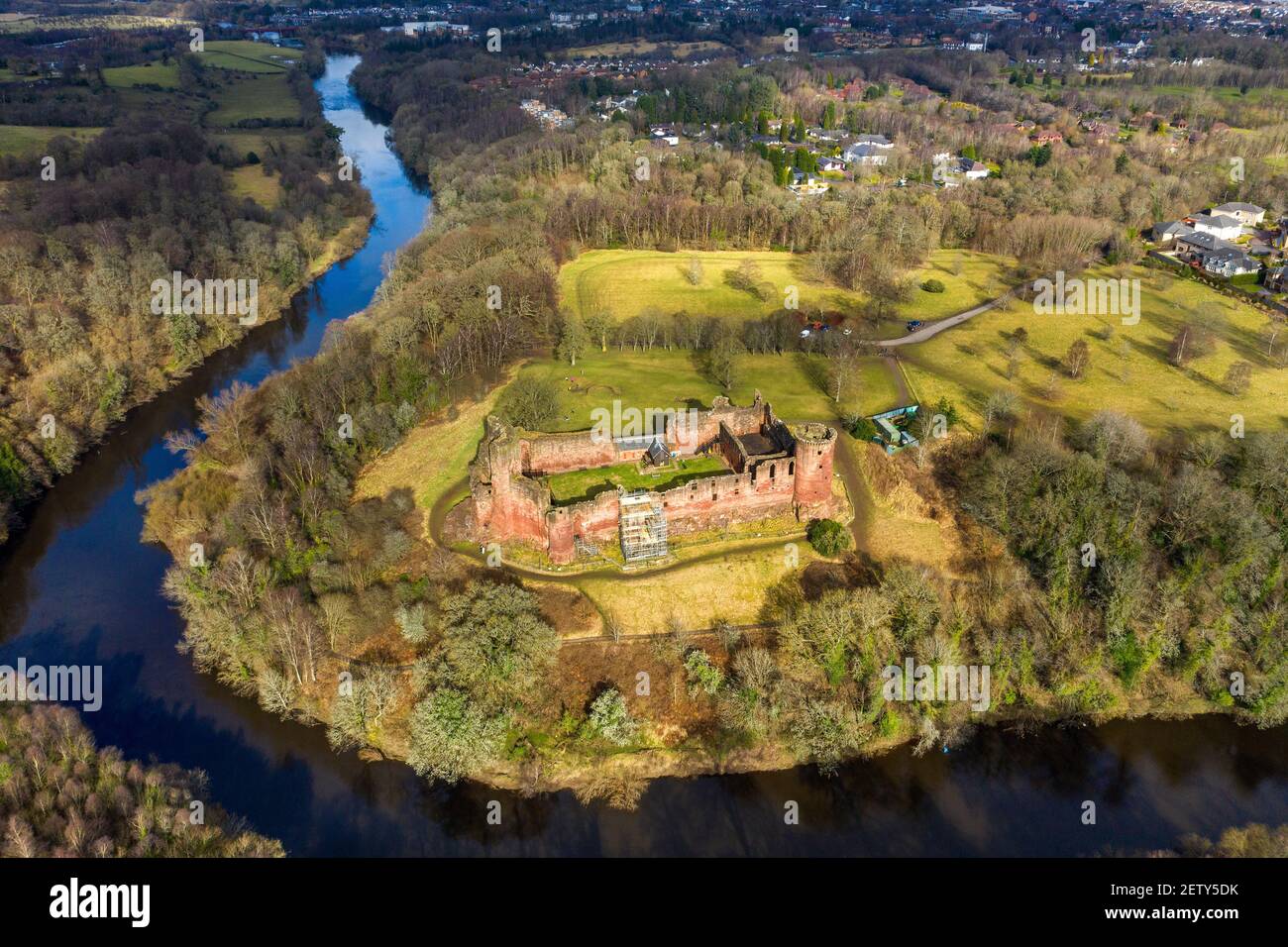 Aerial view of bothwell castle scotland hi-res stock photography and ...