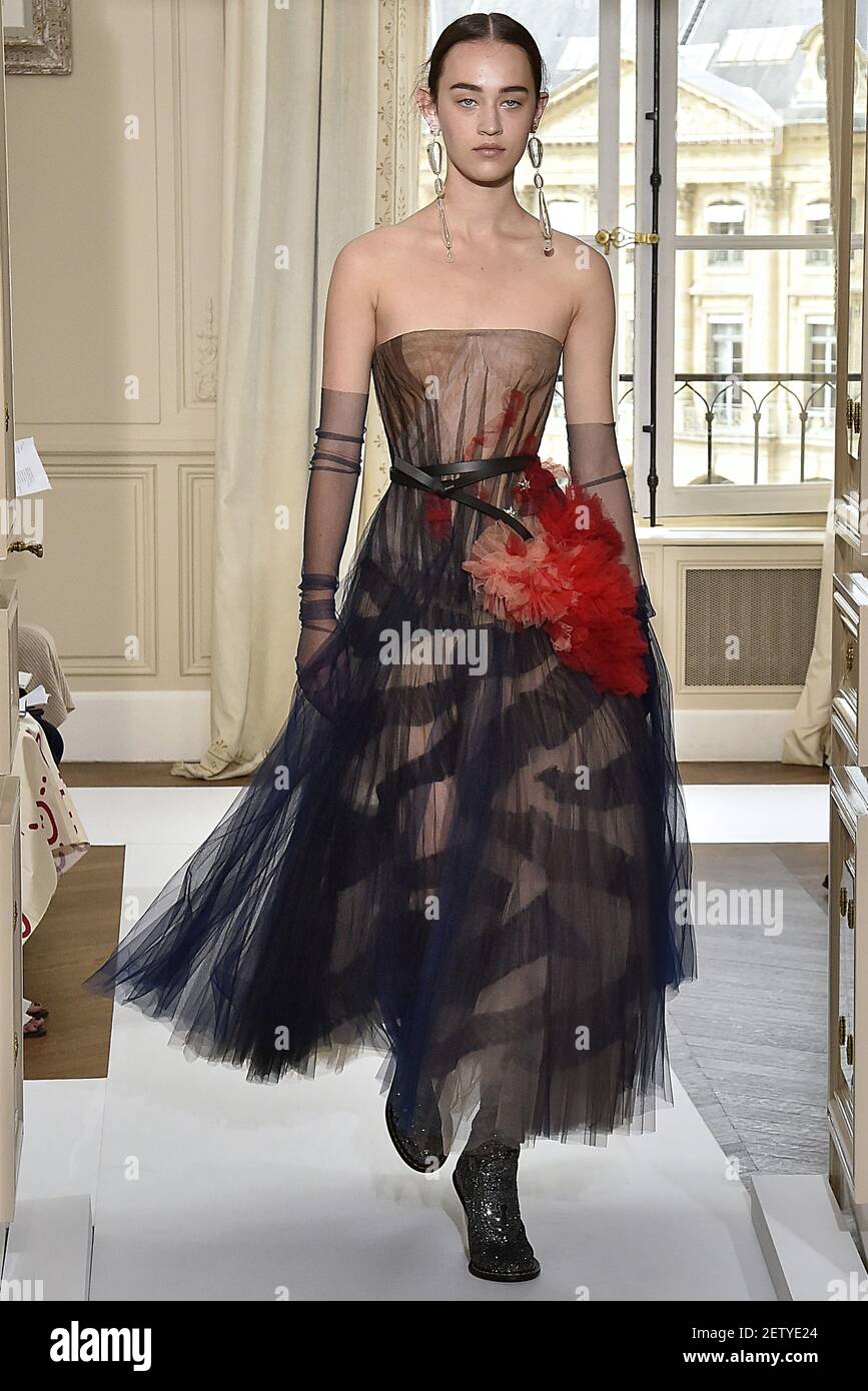 Elizabeth Davison on the runway during the Schiaparelli Paris Haute ...