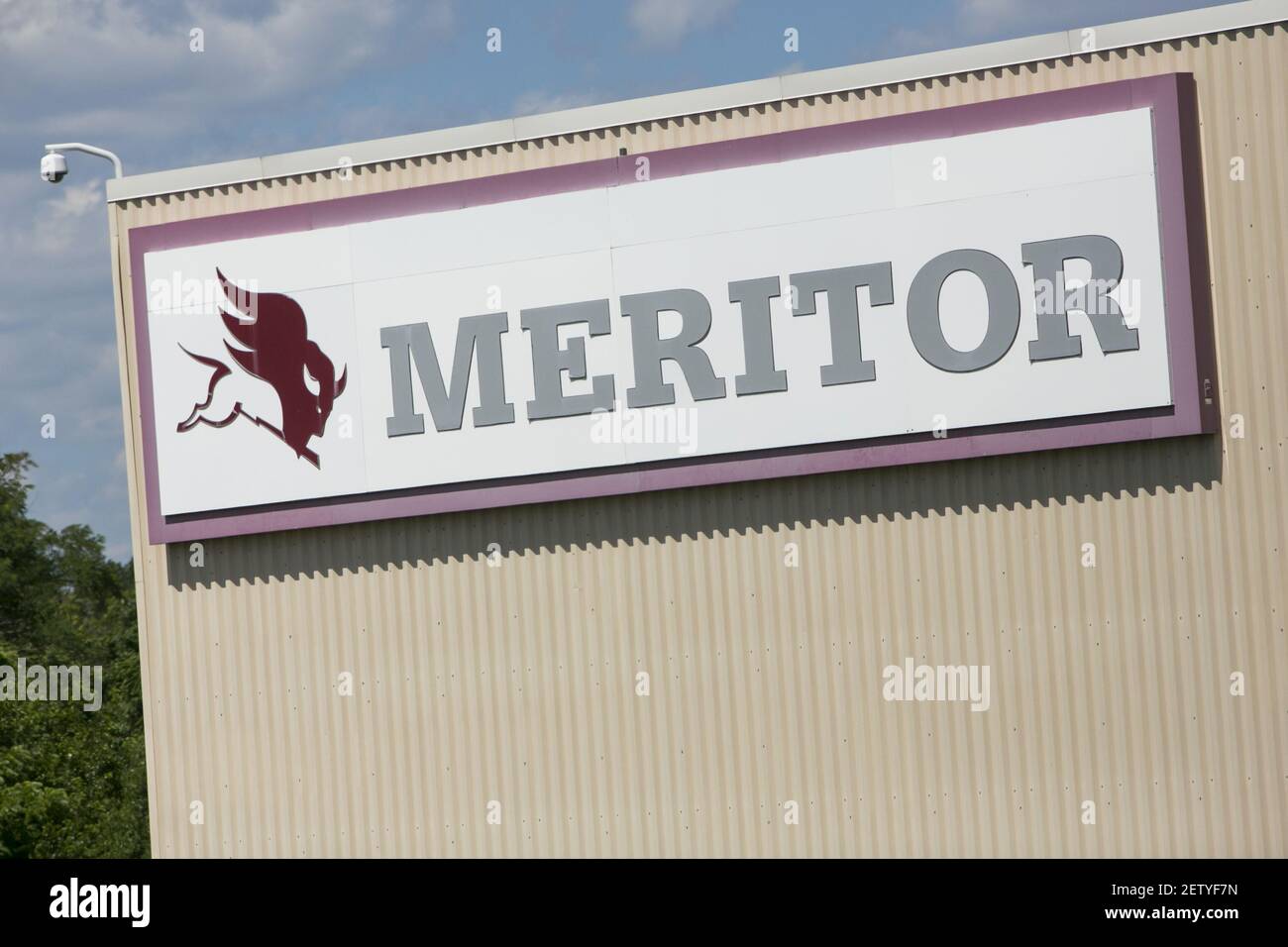 A logo sign outside of a facility occupied by Meritor, Inc., in ...