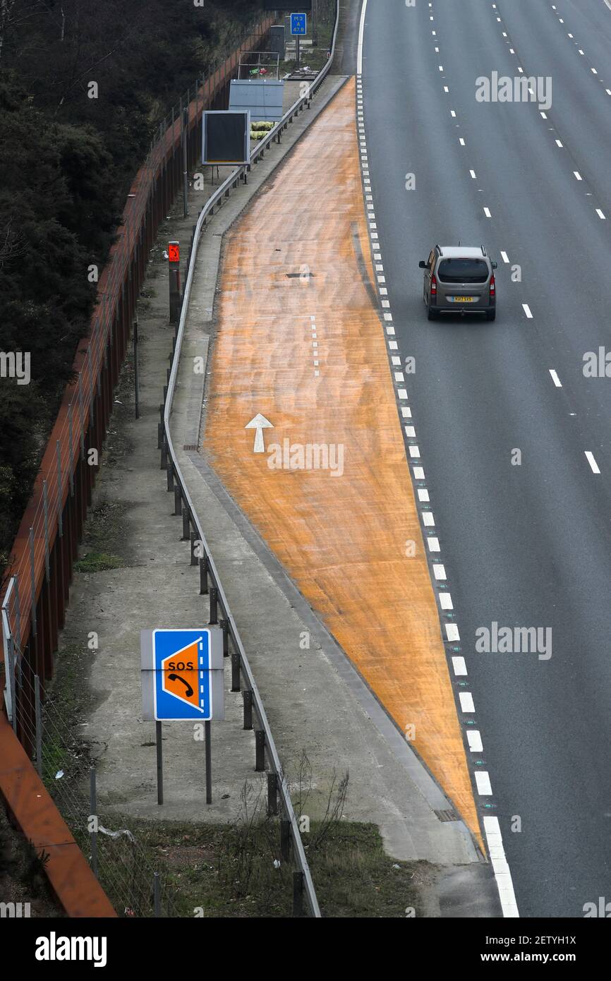 M3 Smart Motorway High Resolution Stock Photography and Images - Alamy
