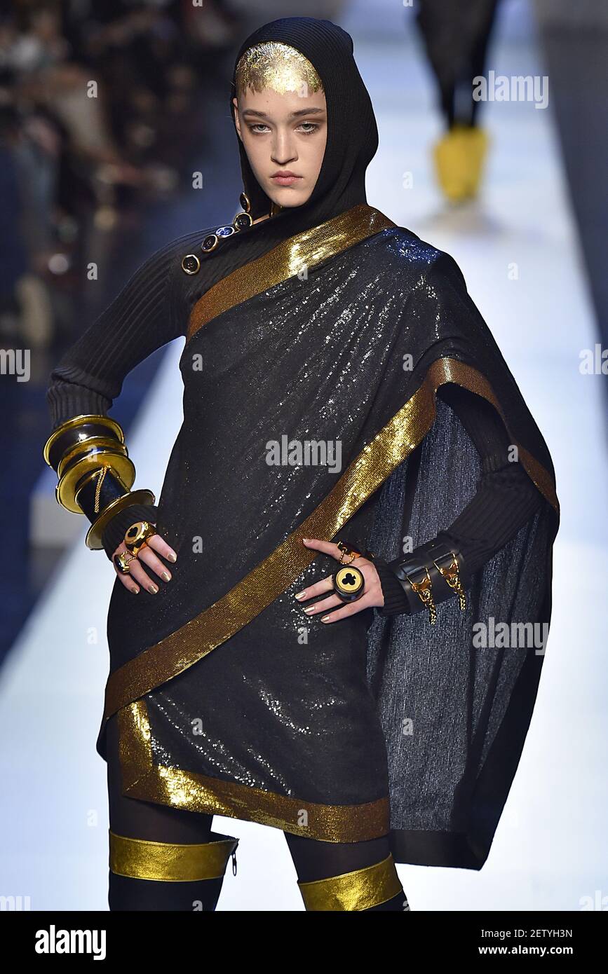 Elizabeth Davison on the runway during the Jean Paul Gaultier Paris ...