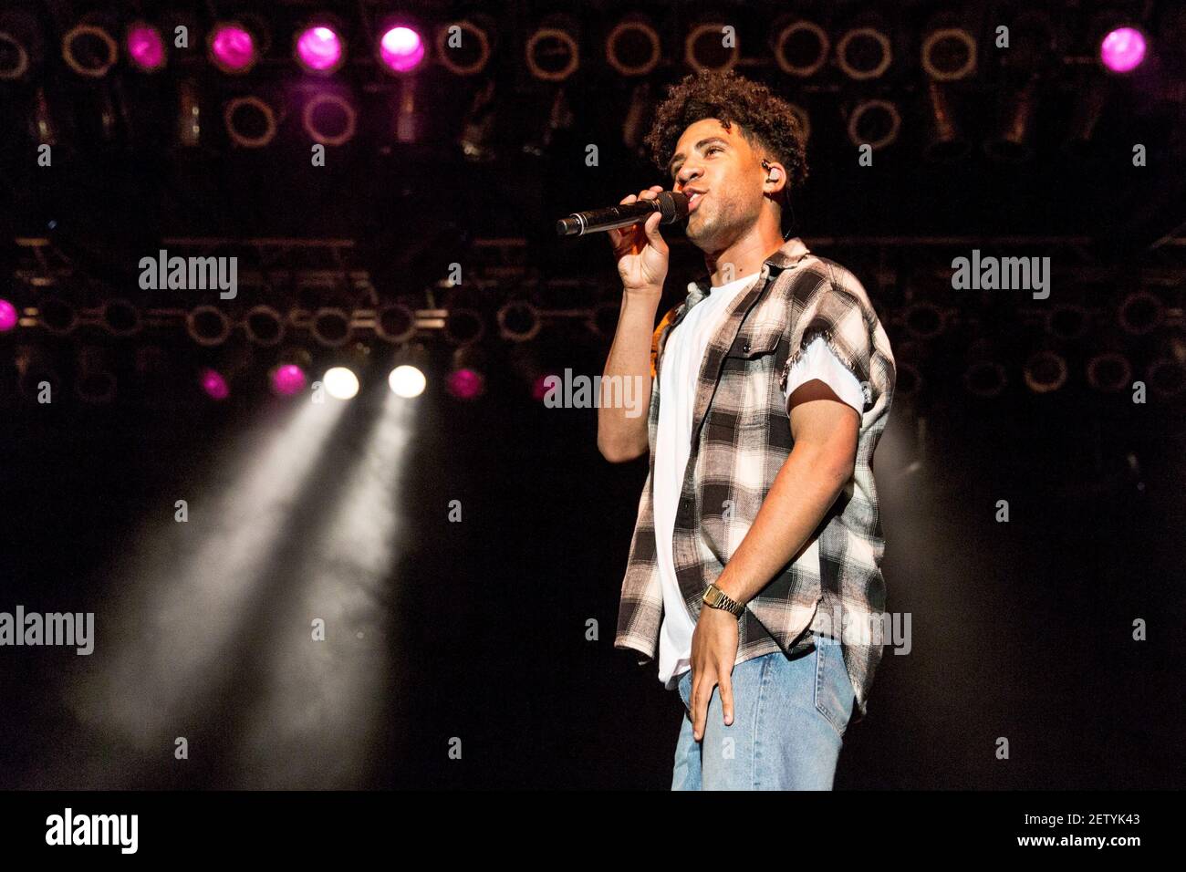 Singer Kyle (Kyle Thomas Harvey) during Summerfest Music Festival at ...