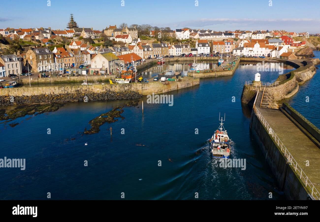 Pittenweem fife aerial hi-res stock photography and images - Alamy