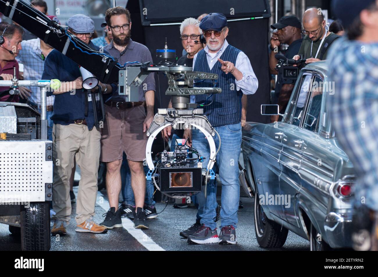 Steven Spielberg on the set of 'The Papers' filming in Midtown, New ...