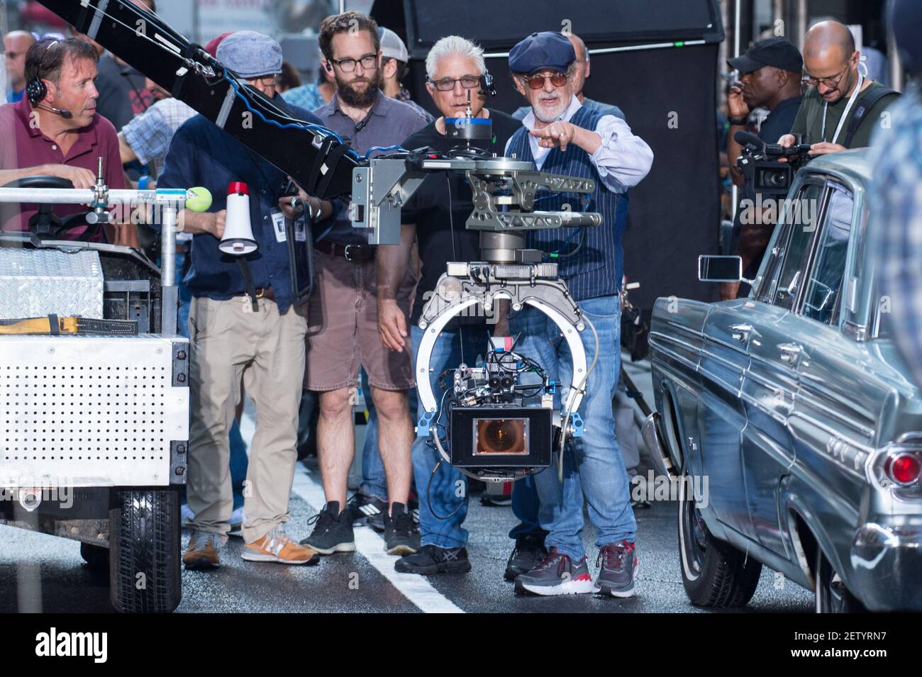 Steven Spielberg on the set of 'The Papers' filming in Midtown, New ...