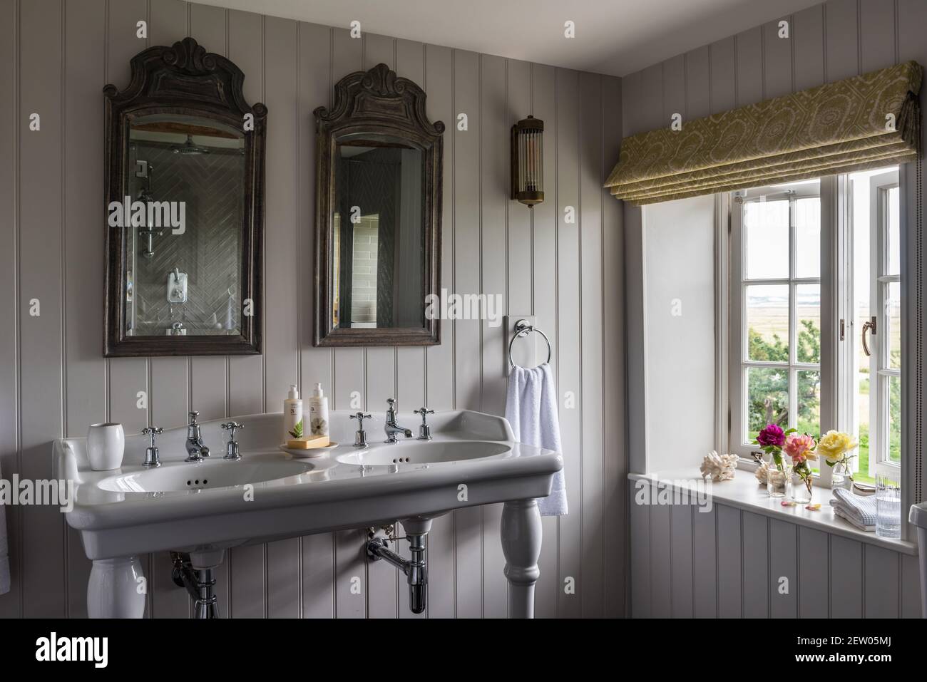 Farmhouse Sink High Resolution Stock Photography and Images - Alamy