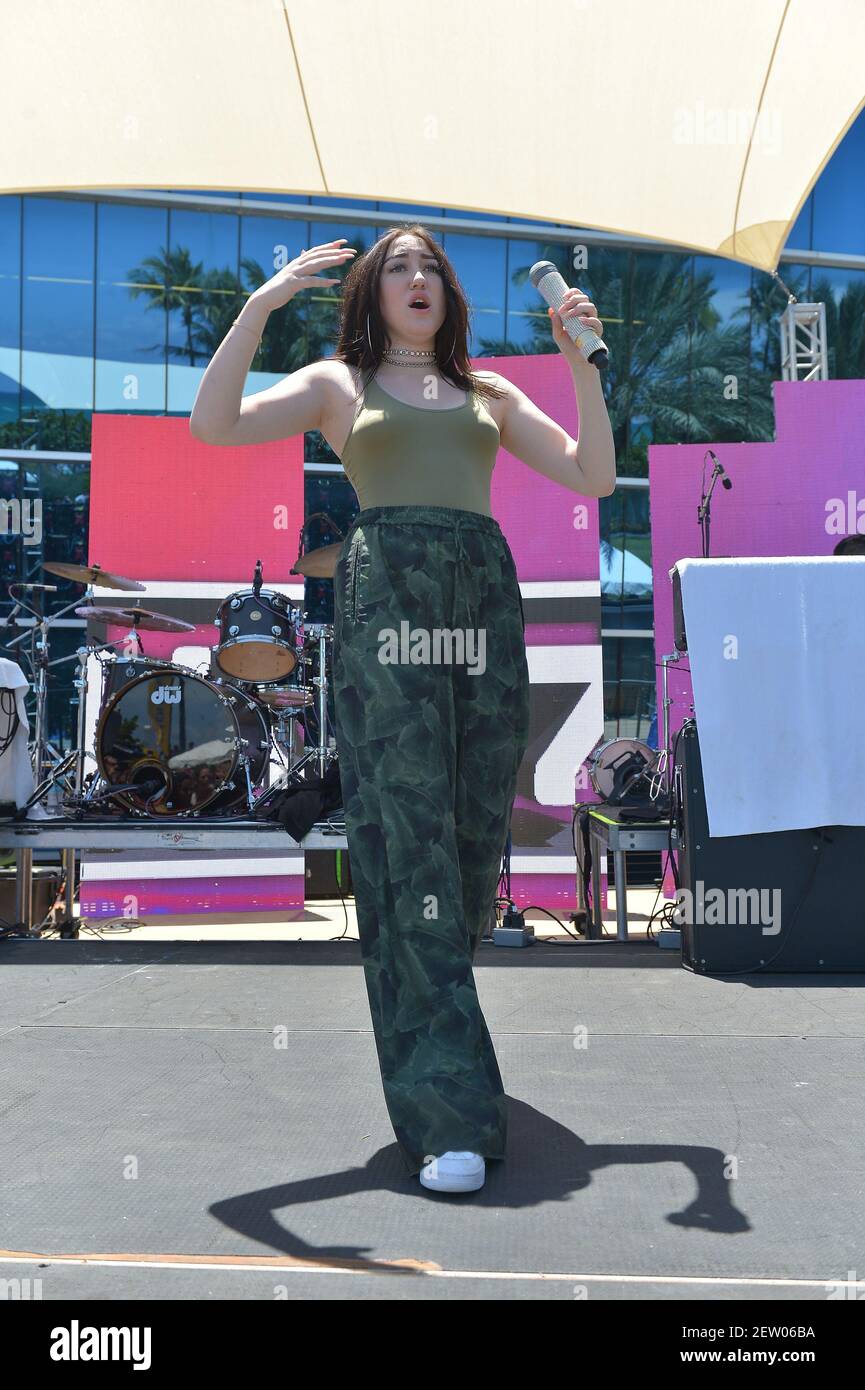 Noah Cyrus performs during Y100 Mack-A-Poolooza summer pool party at ...