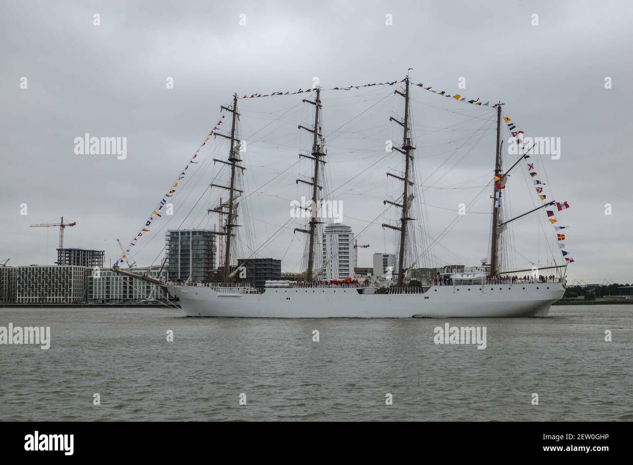 115 metre long Peruvian Navy training ship, BAP Union,passes through ...