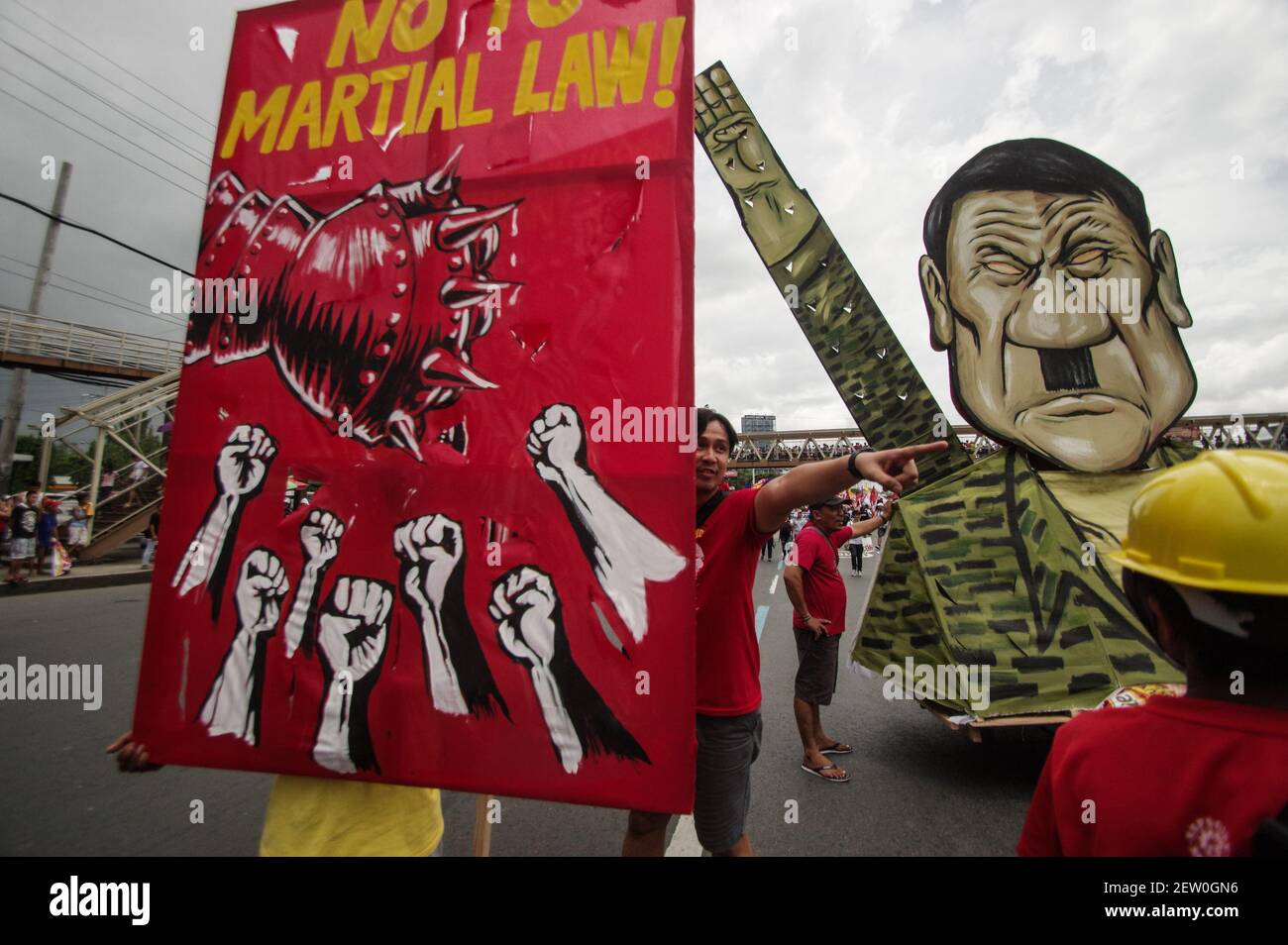 Thousands of protesters march along Commonwealth Avenue towards the ...