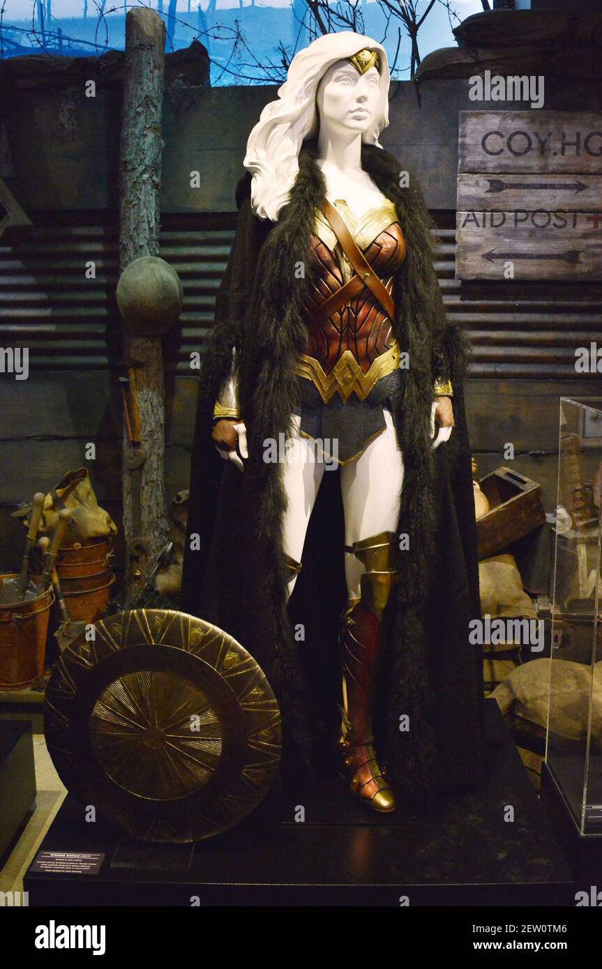 Costume display at the Warner Bros. Studio Tour Hollywood's "Wonder ...