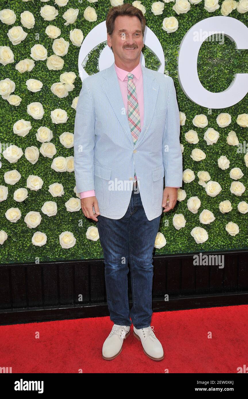 Peter Gardner arrives at the 2017 CBS Television Studios Summer Soiree ...