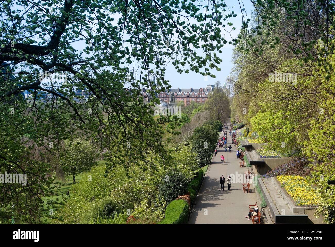 Princes st gardens edinburgh hi-res stock photography and images - Alamy