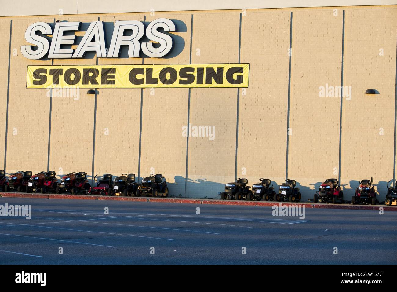 A Sears retail store with a "Store Closing" banner in Hagerstown ...