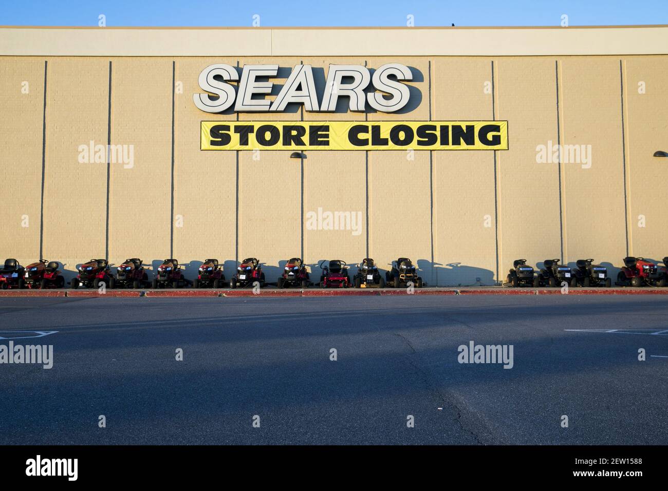 A Sears retail store with a "Store Closing" banner in Hagerstown ...
