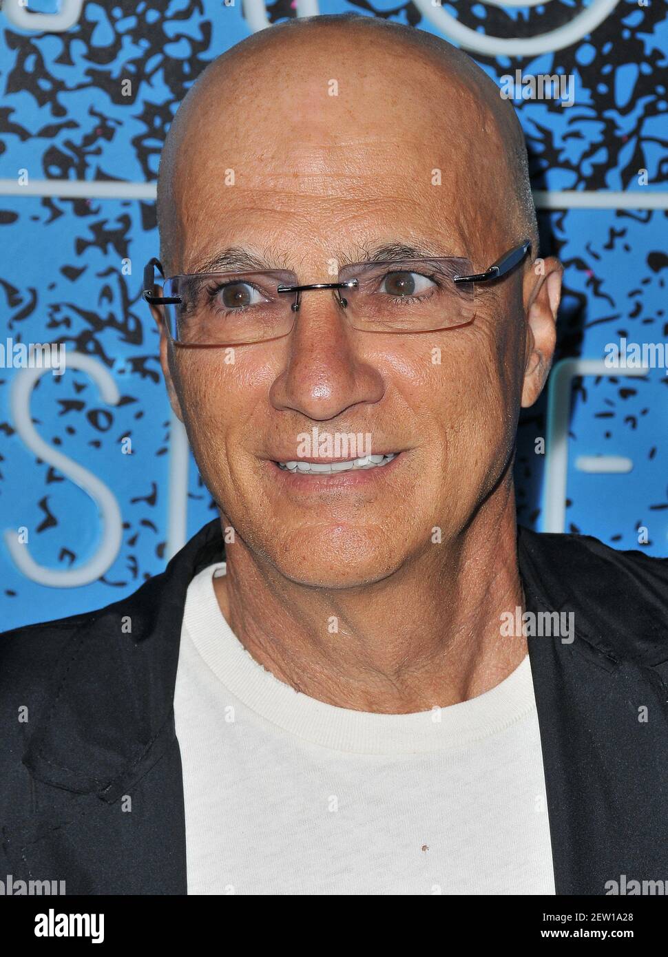 Jimmy lovine arrives at the "Carpool Karaoke: The Series" On Apple ...