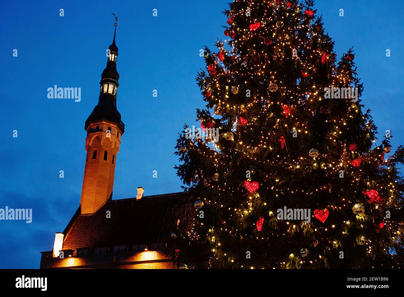 Tallinn main square estonia hi-res stock photography and images - Alamy