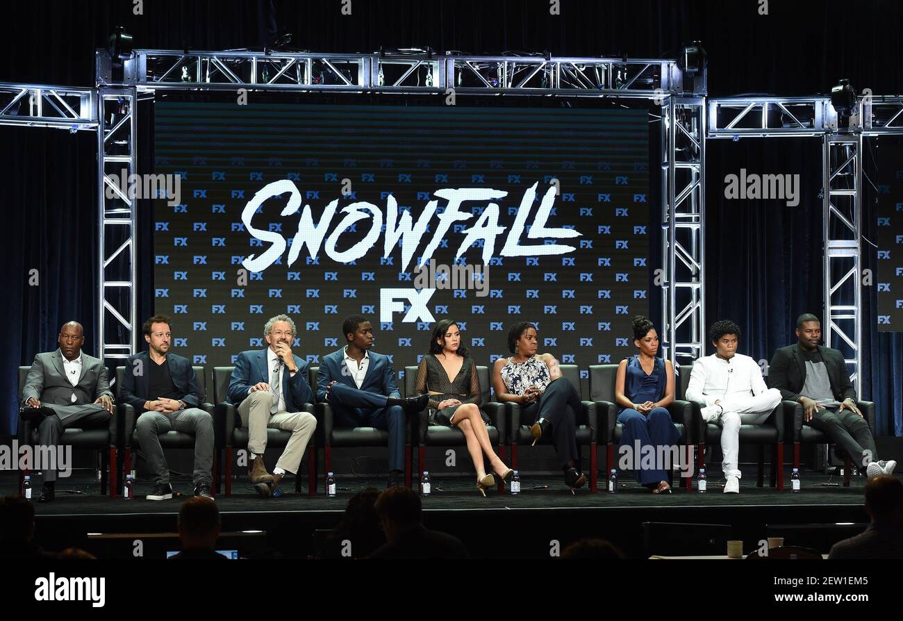 BEVERLY HILLS - AUGUST 9: John Singleton, Dave Andron, Thomas Schlamme ...