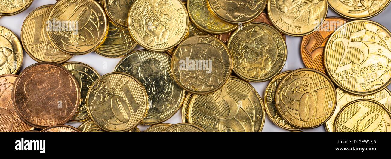 A top view of brazil centavos coins Stock Photo - Alamy