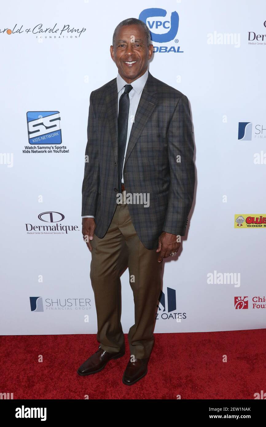 Tony Dorsett at the 17th Annual Harold and Carole Pump Foundation Gala ...