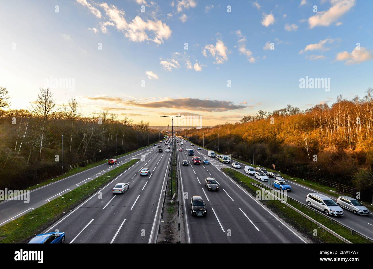 Expressway london hi-res stock photography and images - Alamy