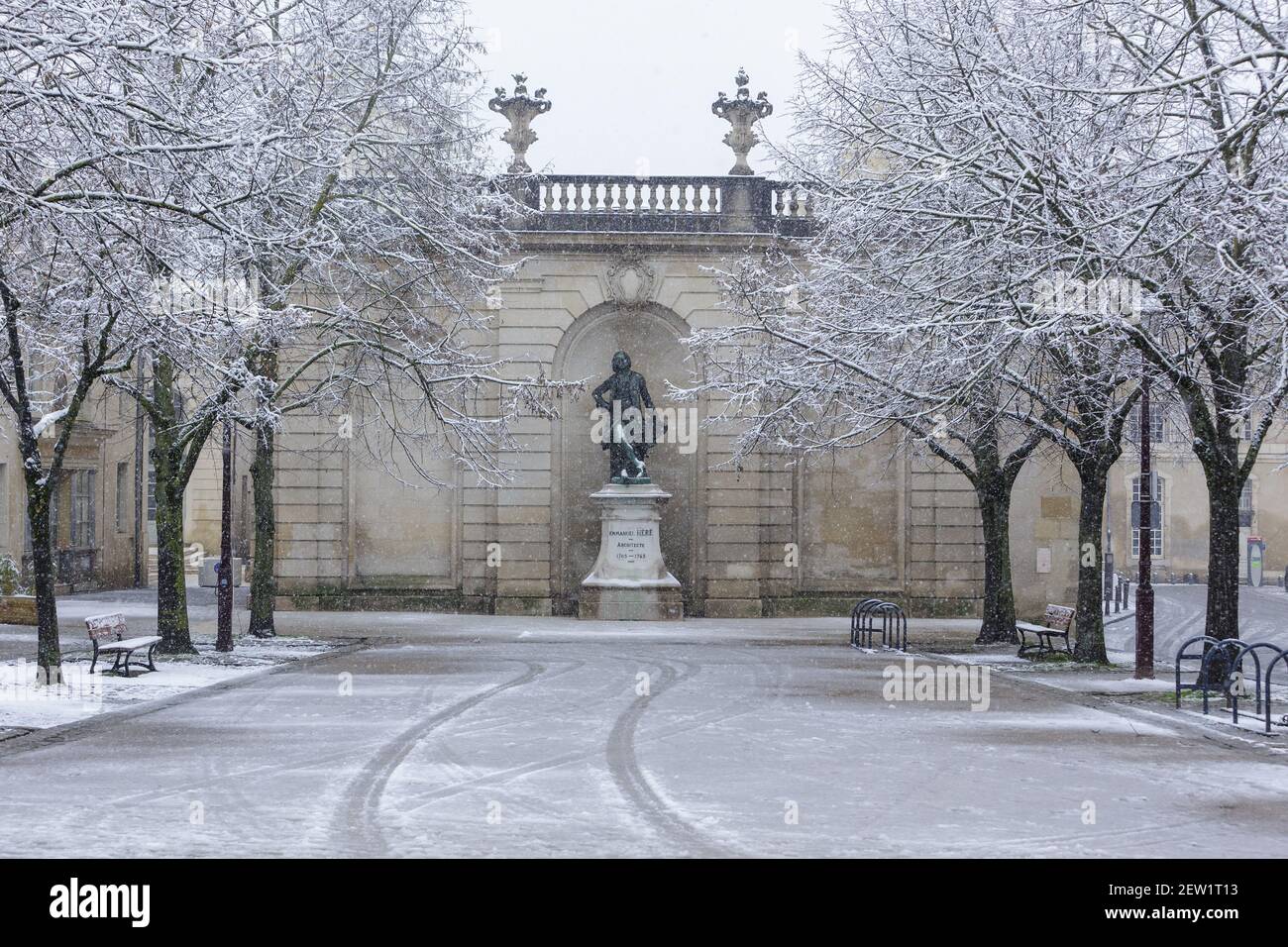 France, Meurthe et Moselle, Nancy, statue of architect Emmanuel Here by ...