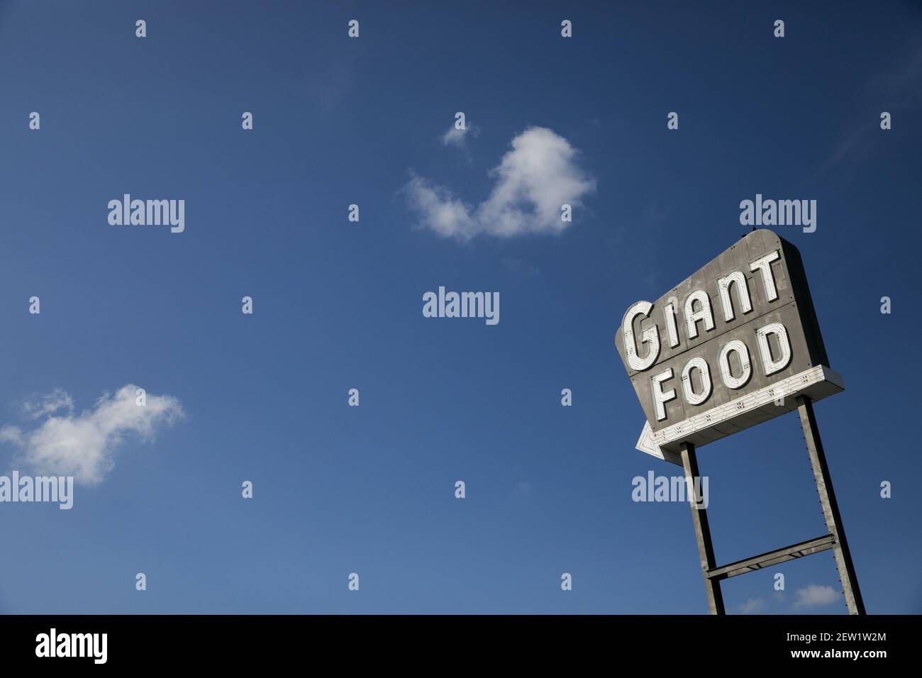A vintage logo sign outside of a Giant Food grocery store in Laurel ...