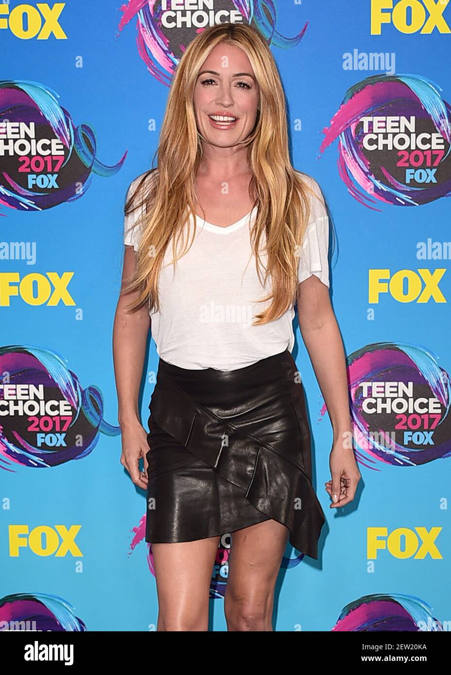 LOS ANGELES - AUGUST 13: Cat Deeley at FOX's Teen Choice 2017 at the ...
