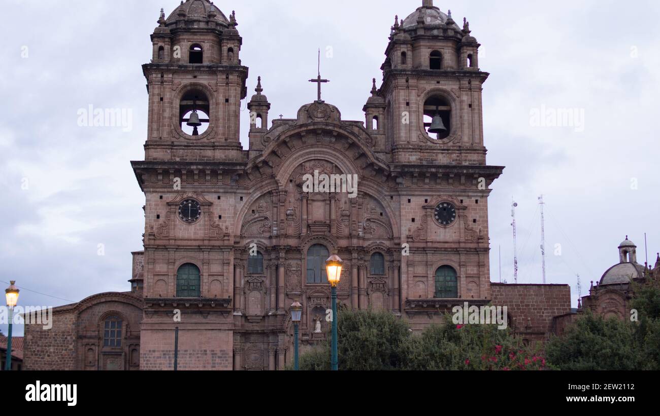 old spanish colonial Cathedral at plaza in cusco, Peru Stock Photo - Alamy