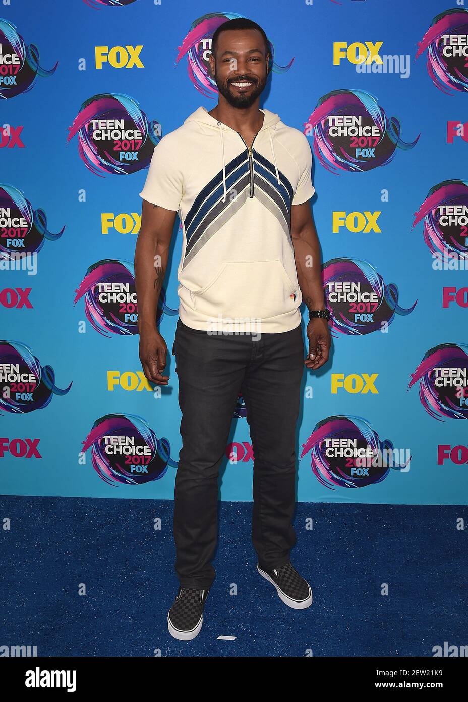 LOS ANGELES - AUGUST 13: Isaiah Mustafa at FOX's Teen Choice 2017 at ...