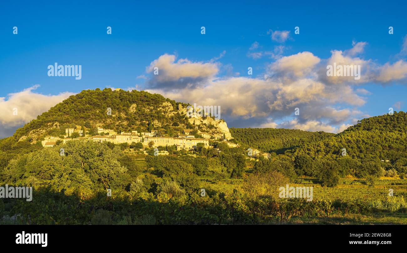 France, Vaucluse, the medieval village of Seguret, labelled Les Plus ...