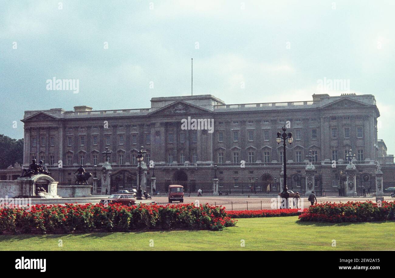 1974 London - Buckingham Palace London Buckingham Palace exterior from ...