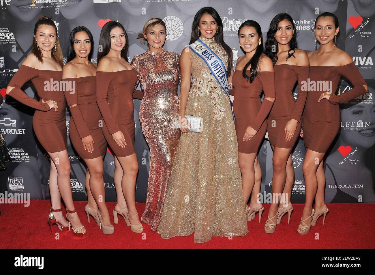 Miss Universe Guatemala 2016 Virginia Argueta (Center) & Guests at The ...